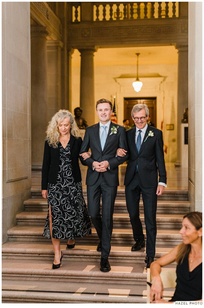 San Francisco City Hall Mayor’s Balcony Wedding – Hazel Photo Weddings
